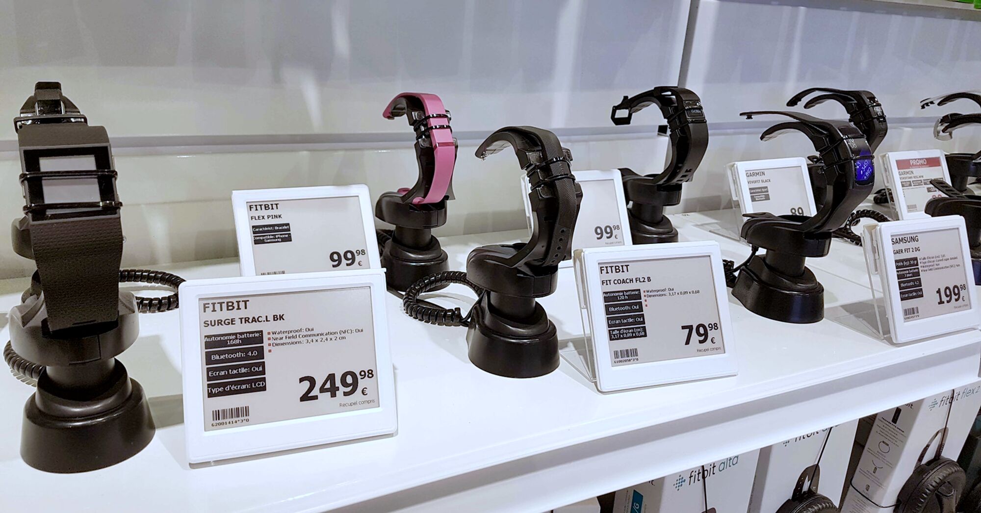 How Can Retailers Use Digital Displays to Attract More Customers?