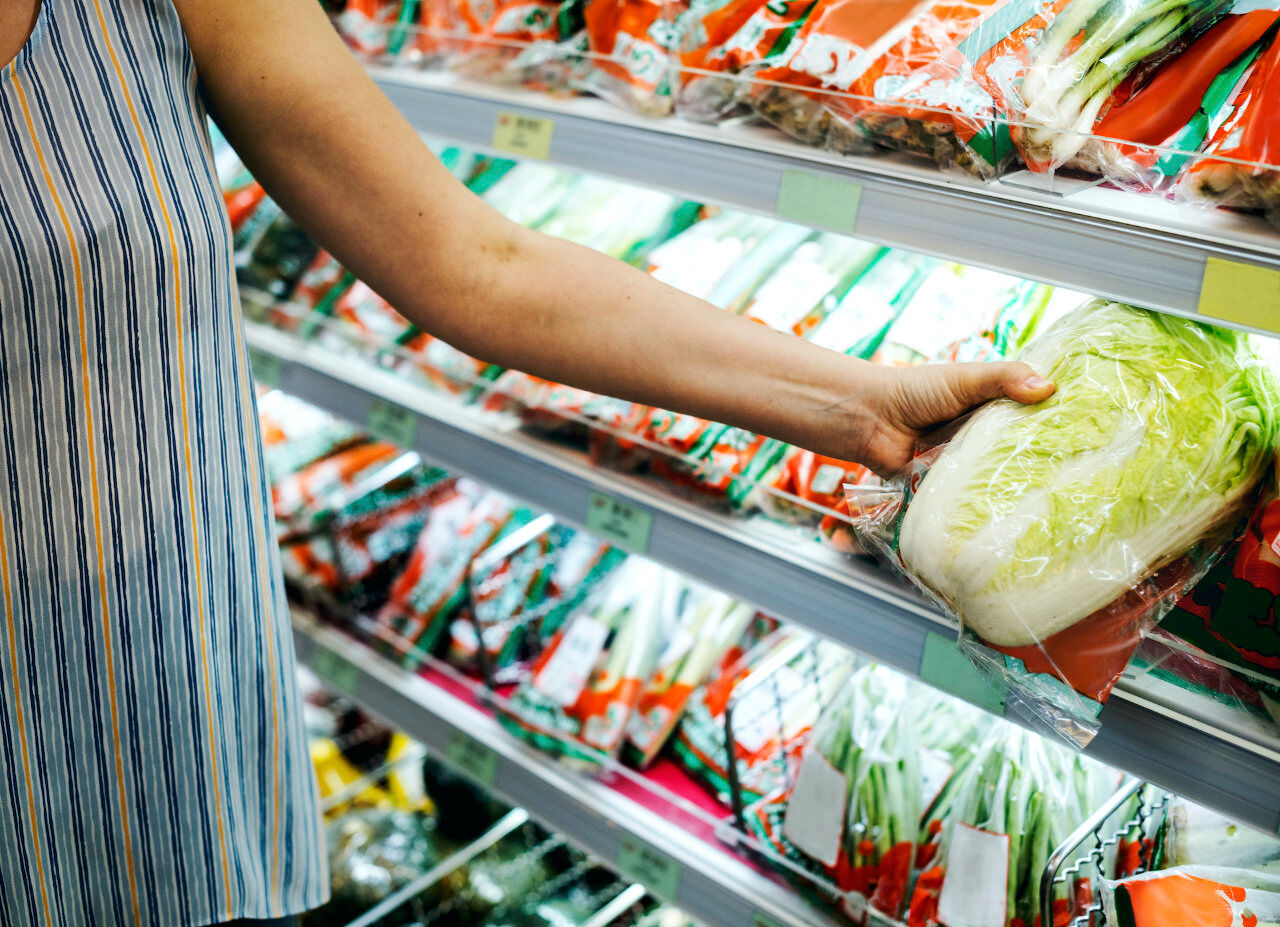 Shelf Labeling 101: What is an Electronic Shelf Label? | SOLUM