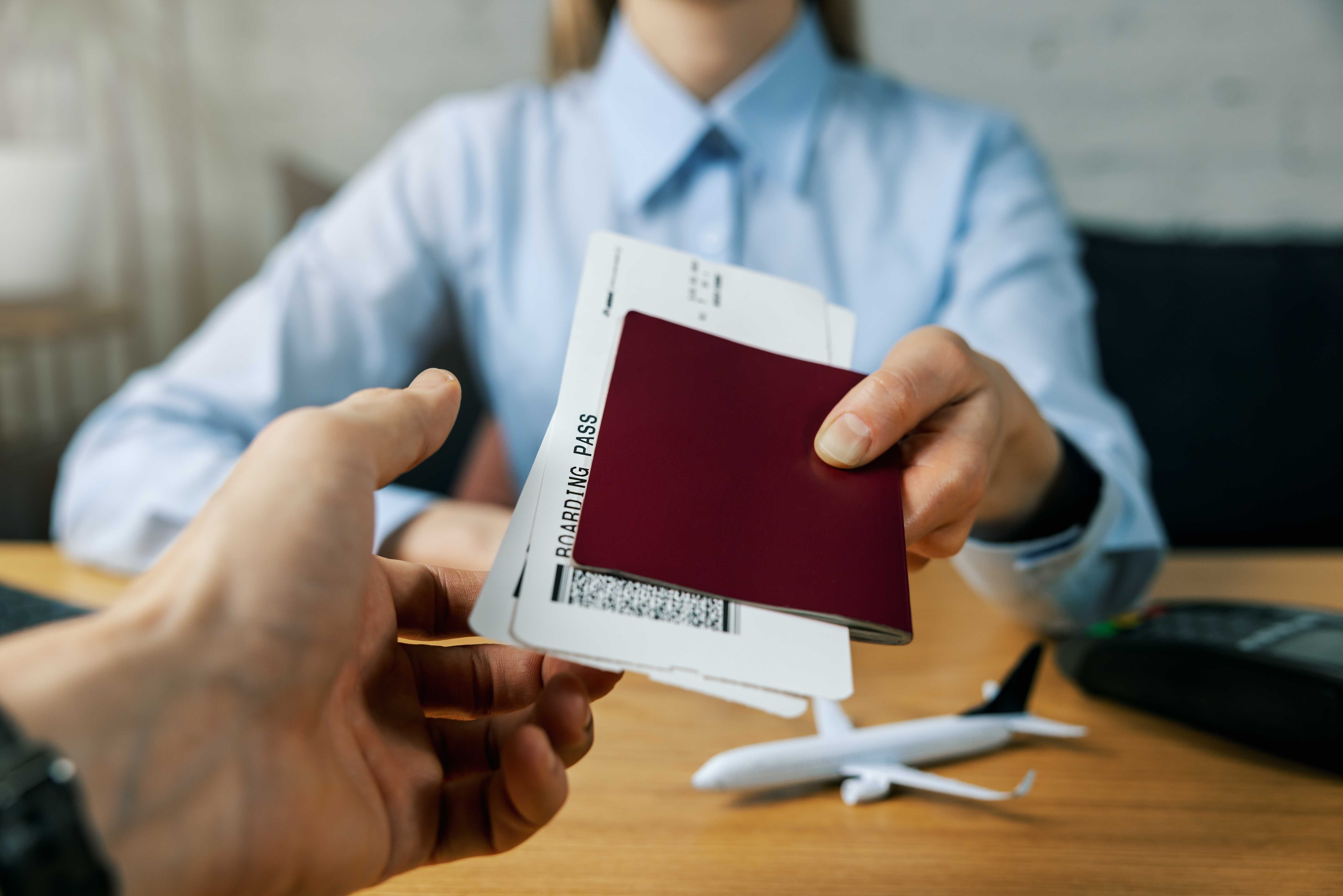 Electronic Paper: What is E-paper and How Does it Work? | SOLUM ESL