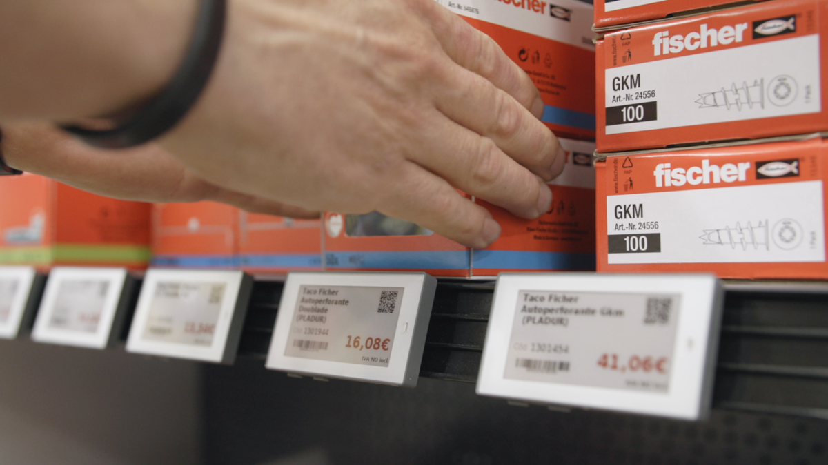 The Advantages of Using Digital Price Labels in Hardware Stores