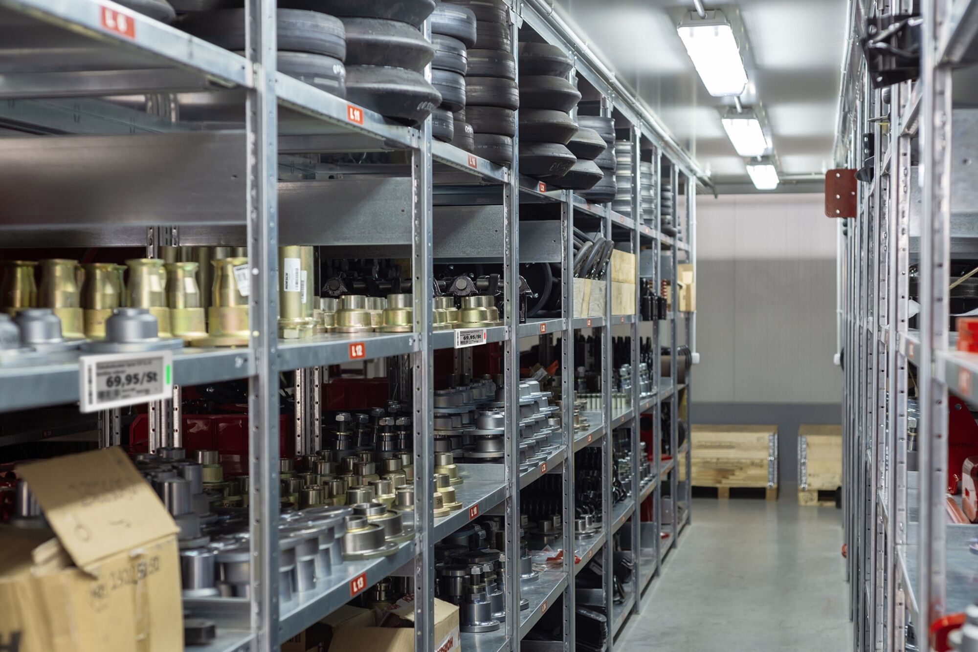 Types of Pick-by-Light Systems for Warehouses | SOLUM Blog